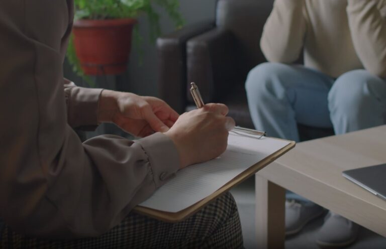 How Does a Psychological Evaluation Work? - Associated Neurologists